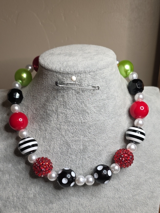 Source Unknown | Jewelry | Acrylic Bead Necklace Red Black White ...